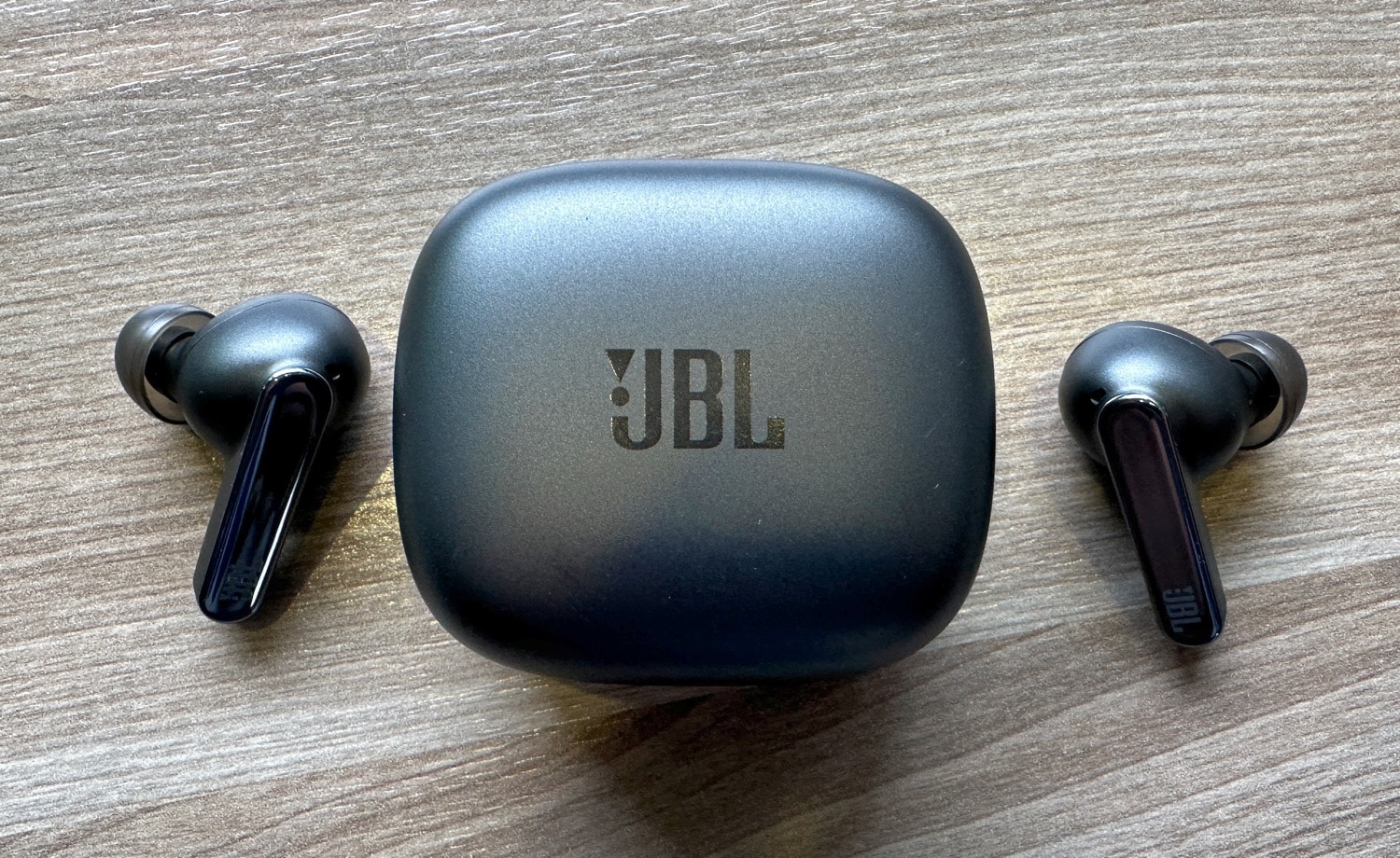 JBL Live Pro 2 TWS: True Wireless-In-Ears mit ANC und bis zu zehn ...