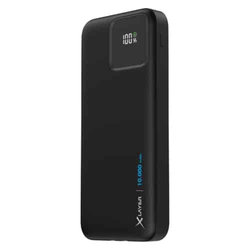 Xlayer startet Powerbank mit zwei integrierten Kabeln und Display
