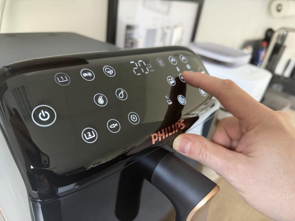 Philips Airfryer 4000 Series Stacked Dual Basket im Test