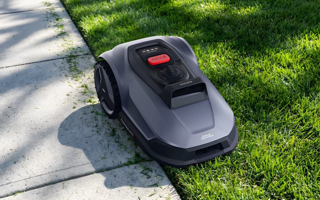 Natural Expressions P7: Neuer Mähroboter setzt auf KI-Visionstechnologie